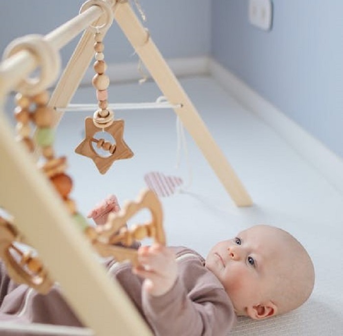 When Should Babies Start Getting Toys Play Learn Space